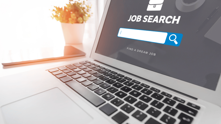 How to find exciting gap year jobs step by step